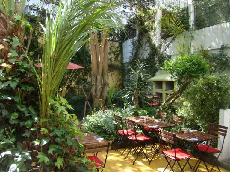 Best Restaurants in Rabat // Must-Visit Spots for Eating & Drinking