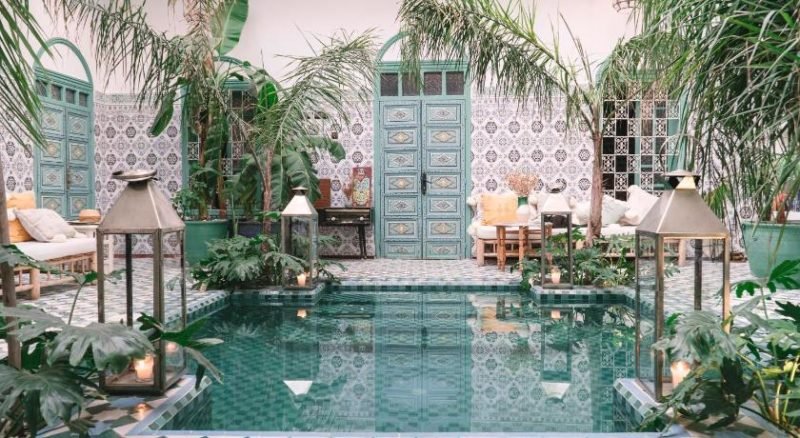 What is a Riad? // Differences Between Traditional Riads & Hotels
